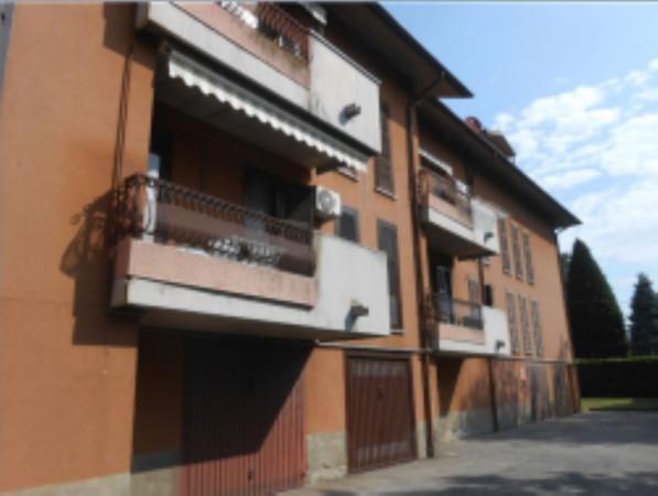 Appartamento in vendita a Trezzano Rosa