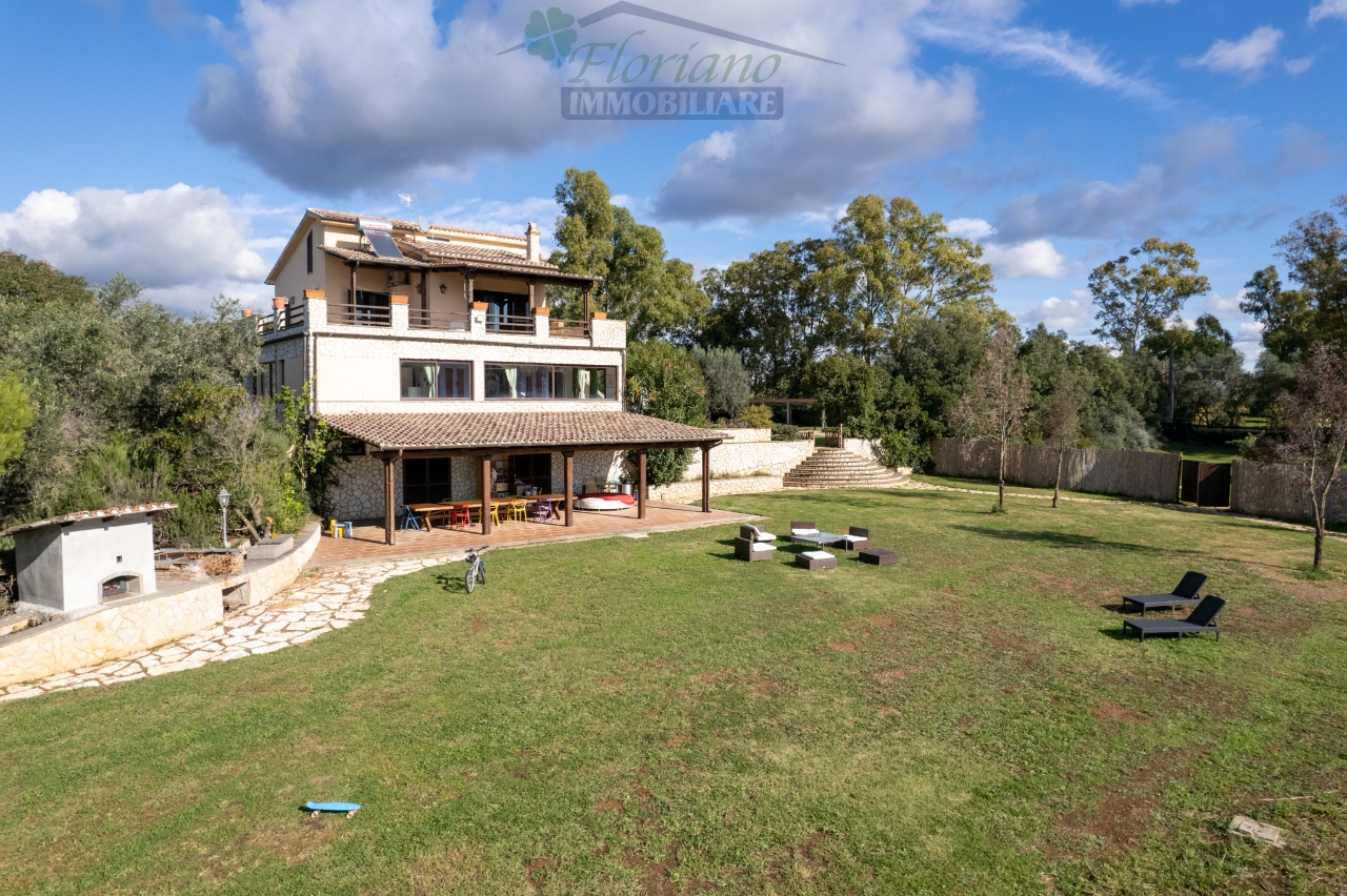 Villa unifamiliare in affitto a Montalto Di Castro