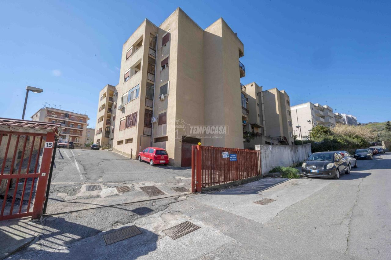 Trilocale in Via Mirulla 15, Messina