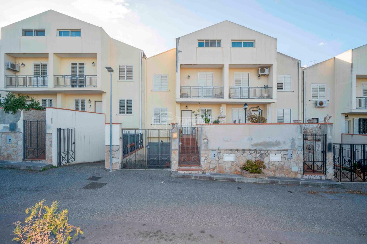 Villa a schiera, Messina