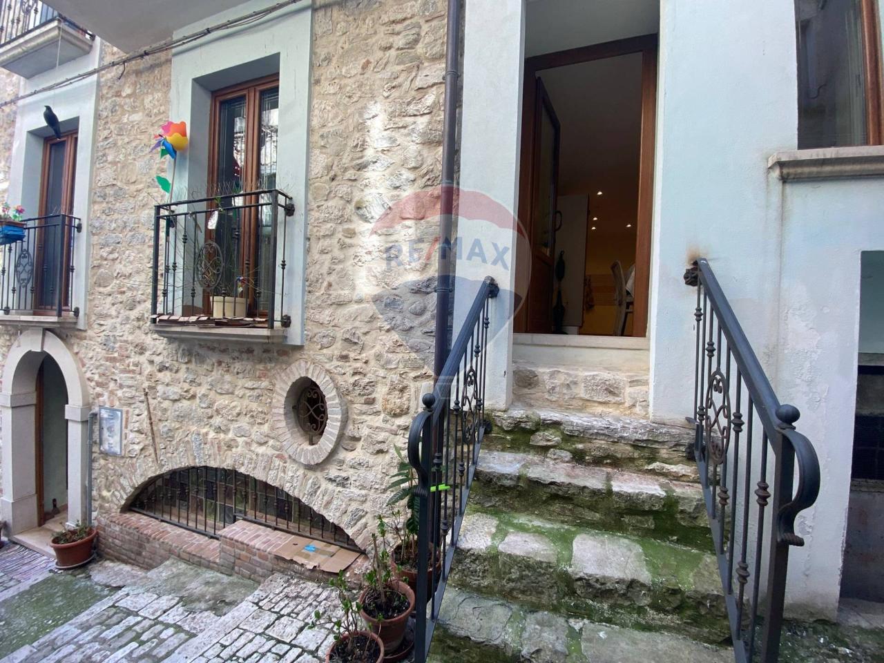 Casa indipendente in vendita a Mirabello Sannitico