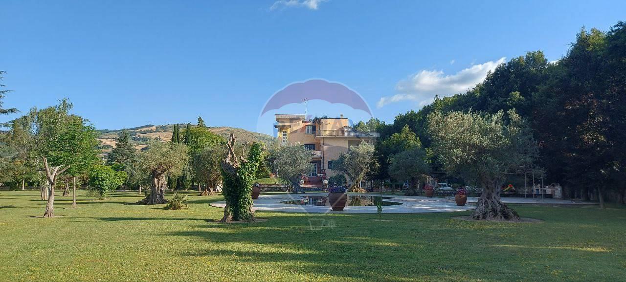 Villa in vendita a Fossalto