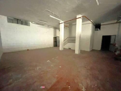 Capannone in vendita a Brembate