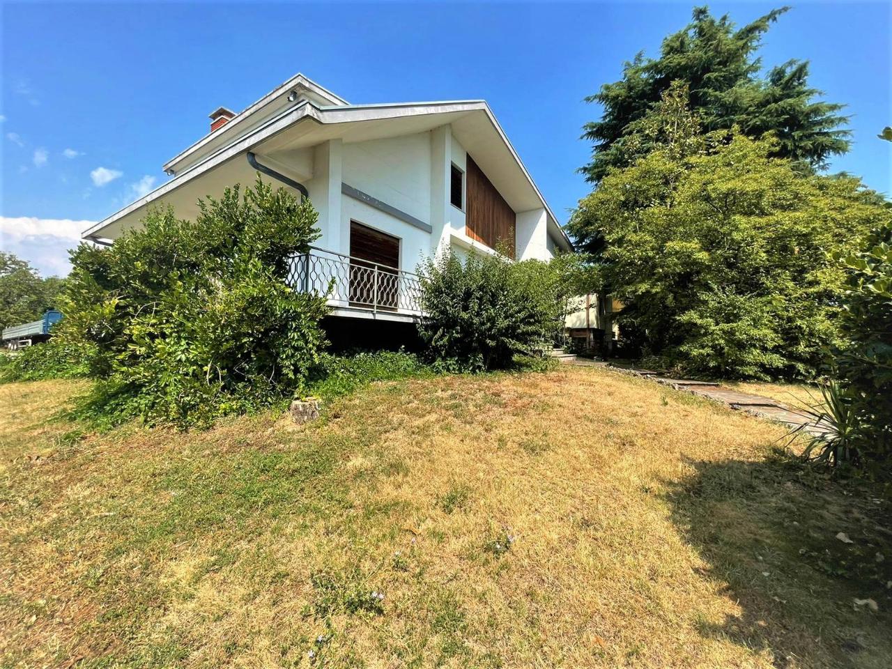 Villa in vendita a Levate