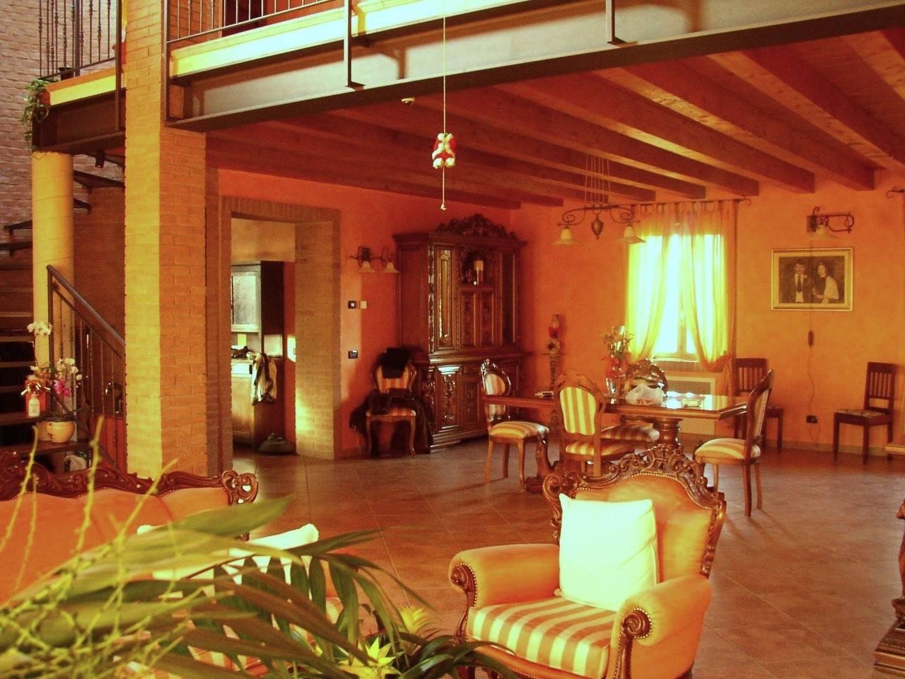 Villa in vendita a Fara Gera D'Adda