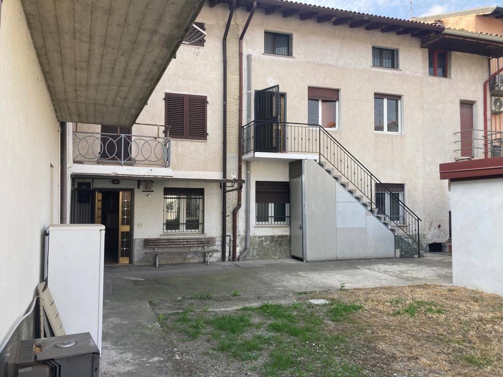 Appartamento in vendita a Barbata