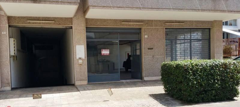 Locale commerciale in vendita a Parabita