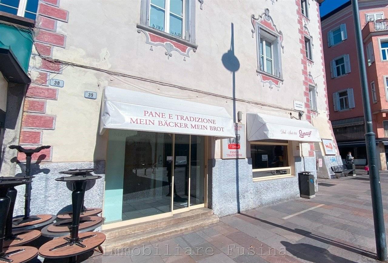 Locale commerciale in affitto a Bolzano
