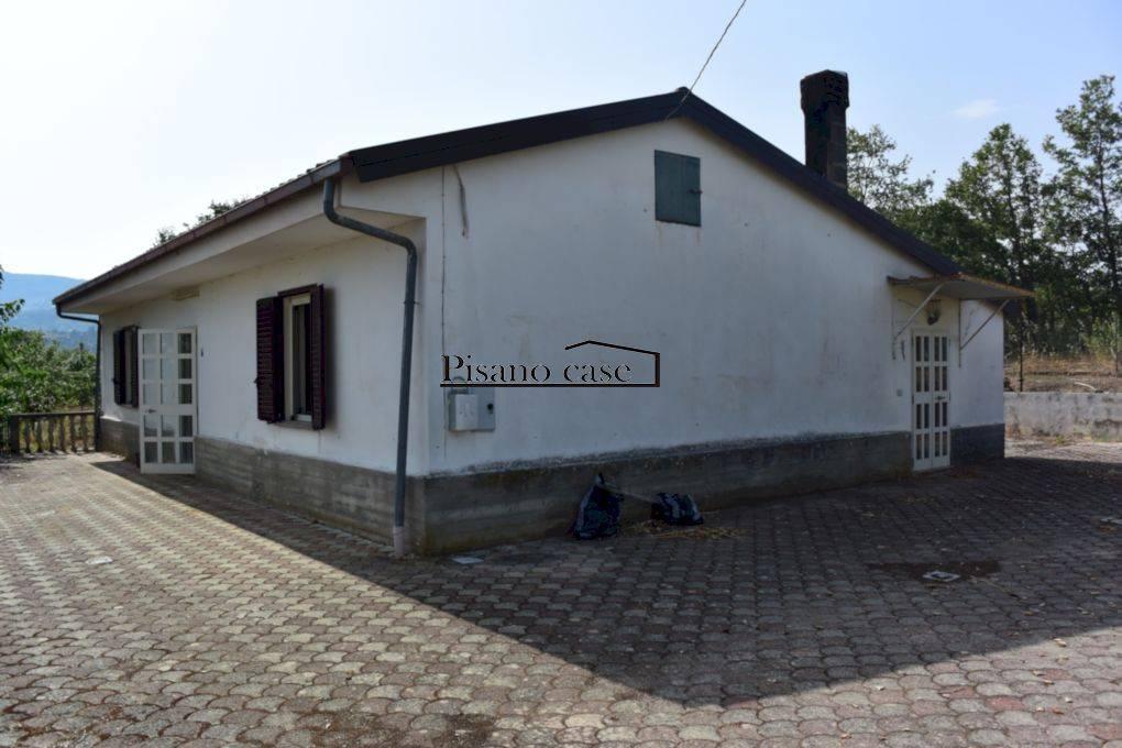 Casa indipendente in vendita a Cervicati