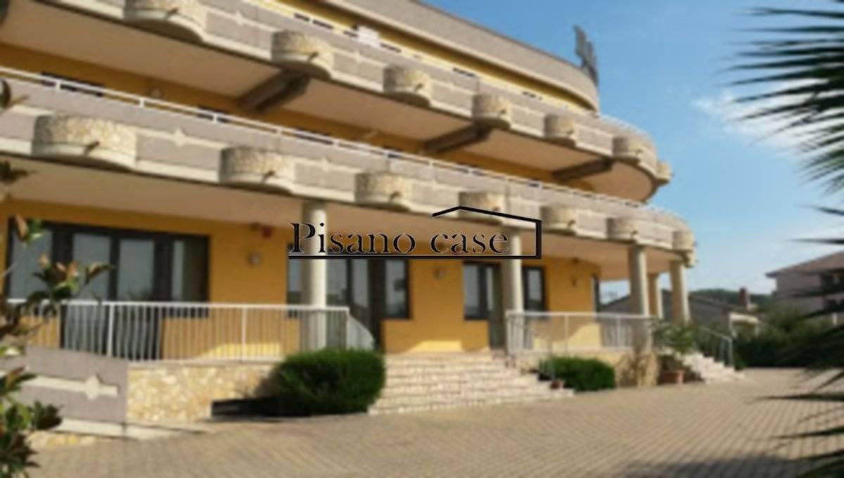 Locale commerciale in affitto a San Marco Argentano