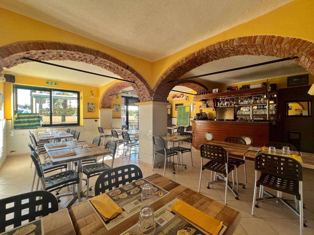 Negozio in vendita a Cogoleto