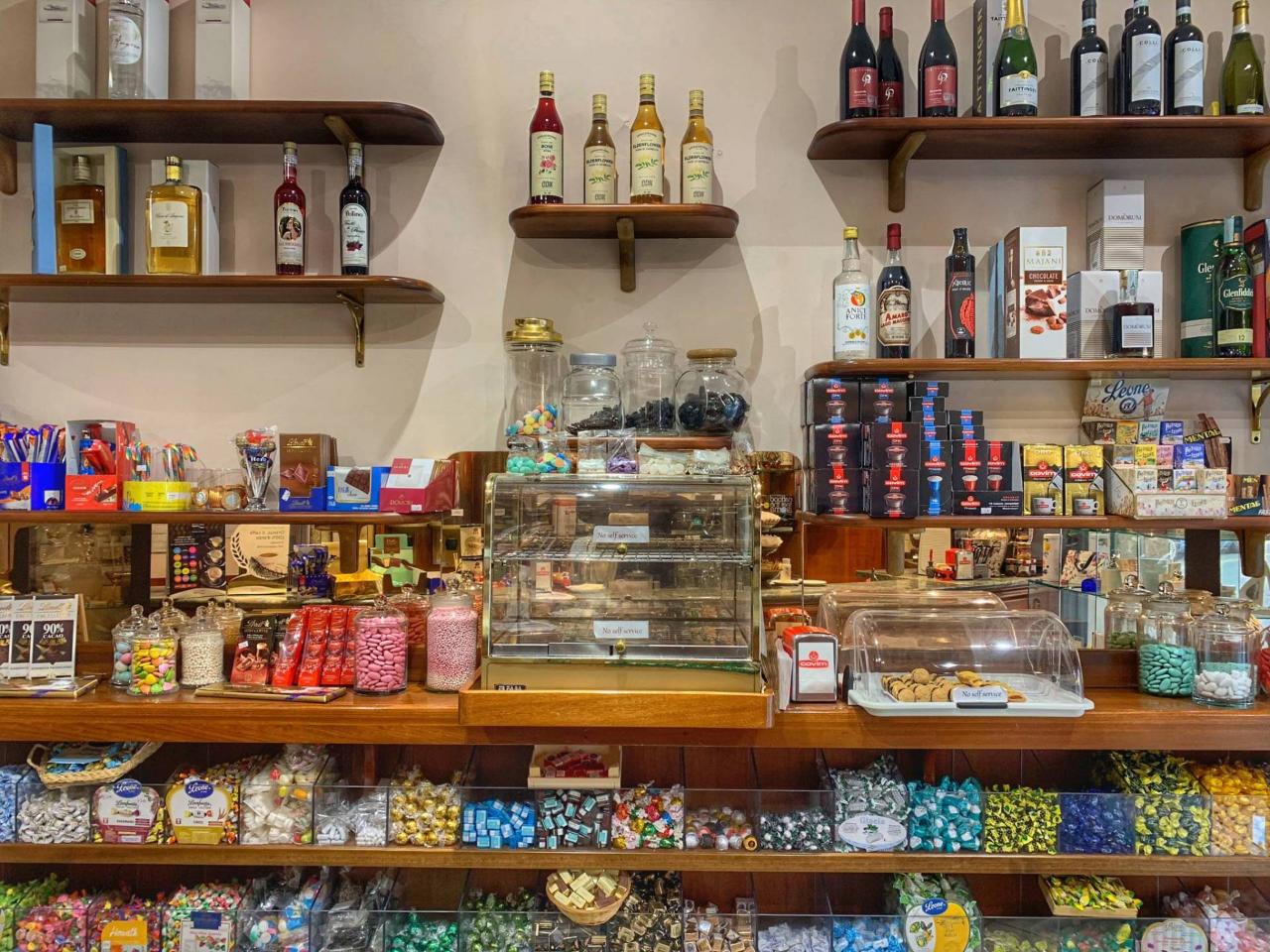 Negozio in vendita a Cogoleto