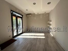 Negozio in affitto a Novellara