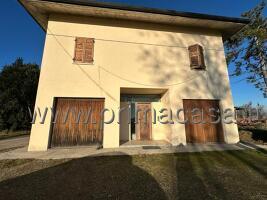 Appartamento in affitto a Novellara