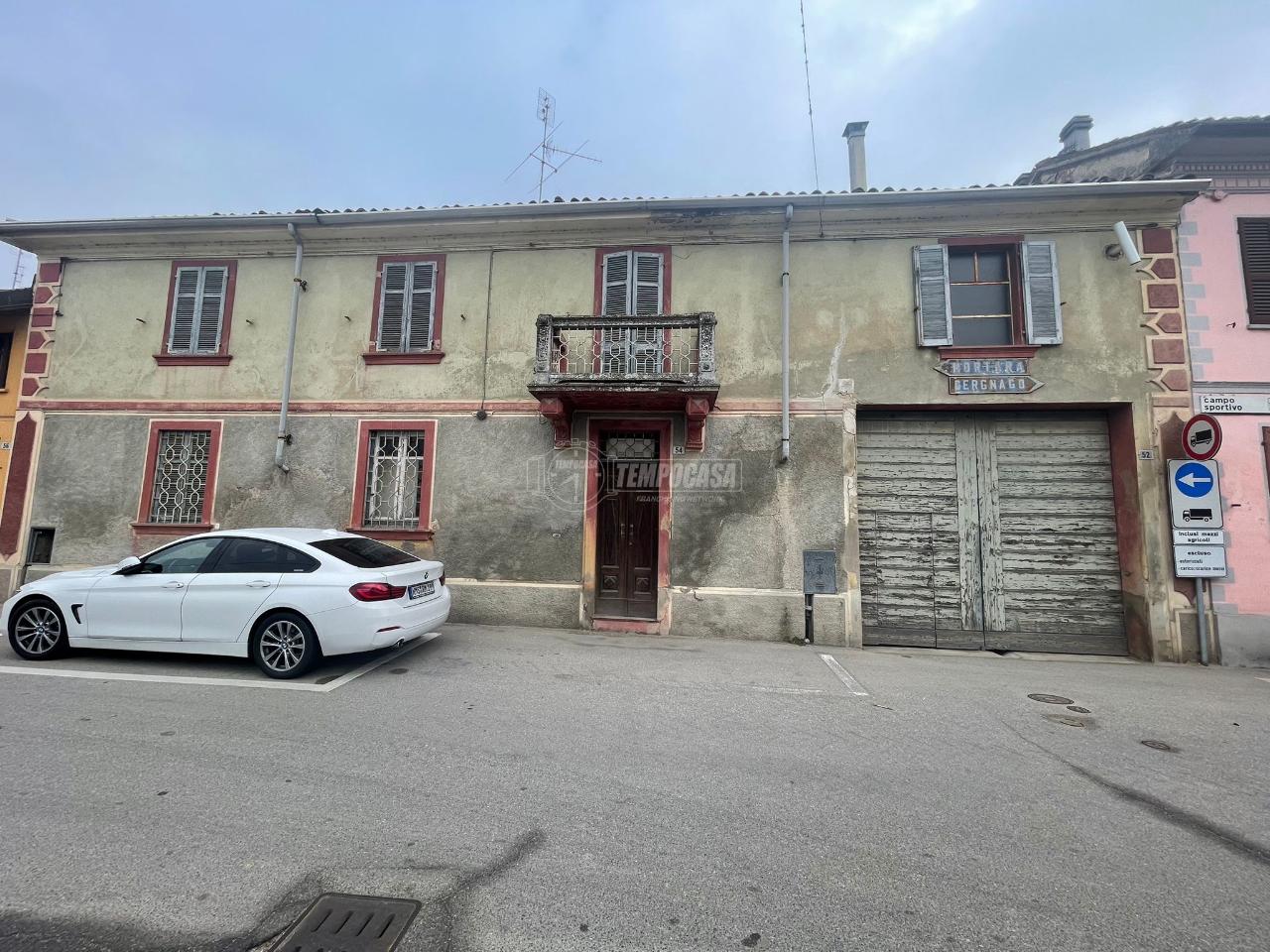 Casa indipendente in vendita a Olevano Di Lomellina