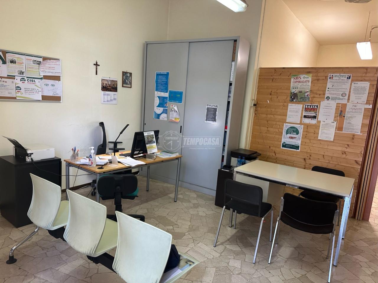 Negozio in vendita a Mortara