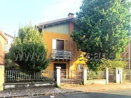 Casa indipendente in vendita a Carpi
