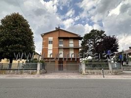 Casa indipendente in vendita a Carpi
