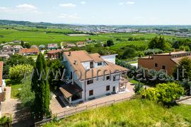 Casa indipendente in vendita a Lavagno