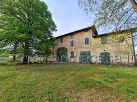 Casa indipendente in vendita a Correggio