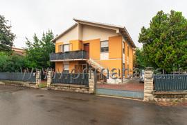 Casa indipendente in vendita a Correggio