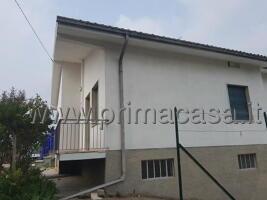 Rustico in vendita a Bussolengo