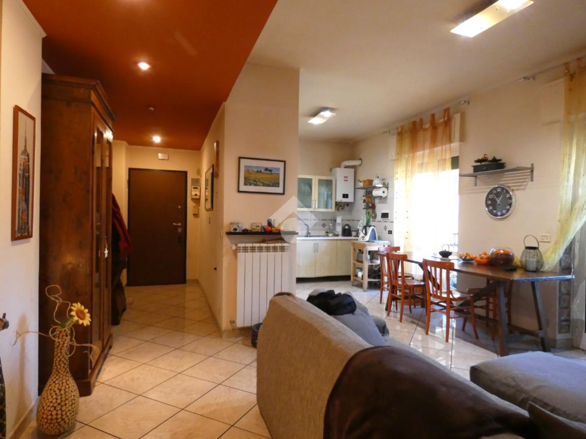 Trilocale in Via S. Bartolomeo del Fossato 93, Genova