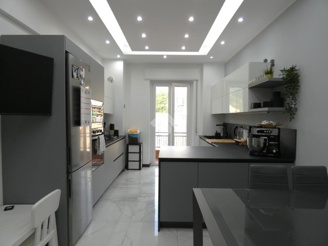 Appartamento in vendita a Genova