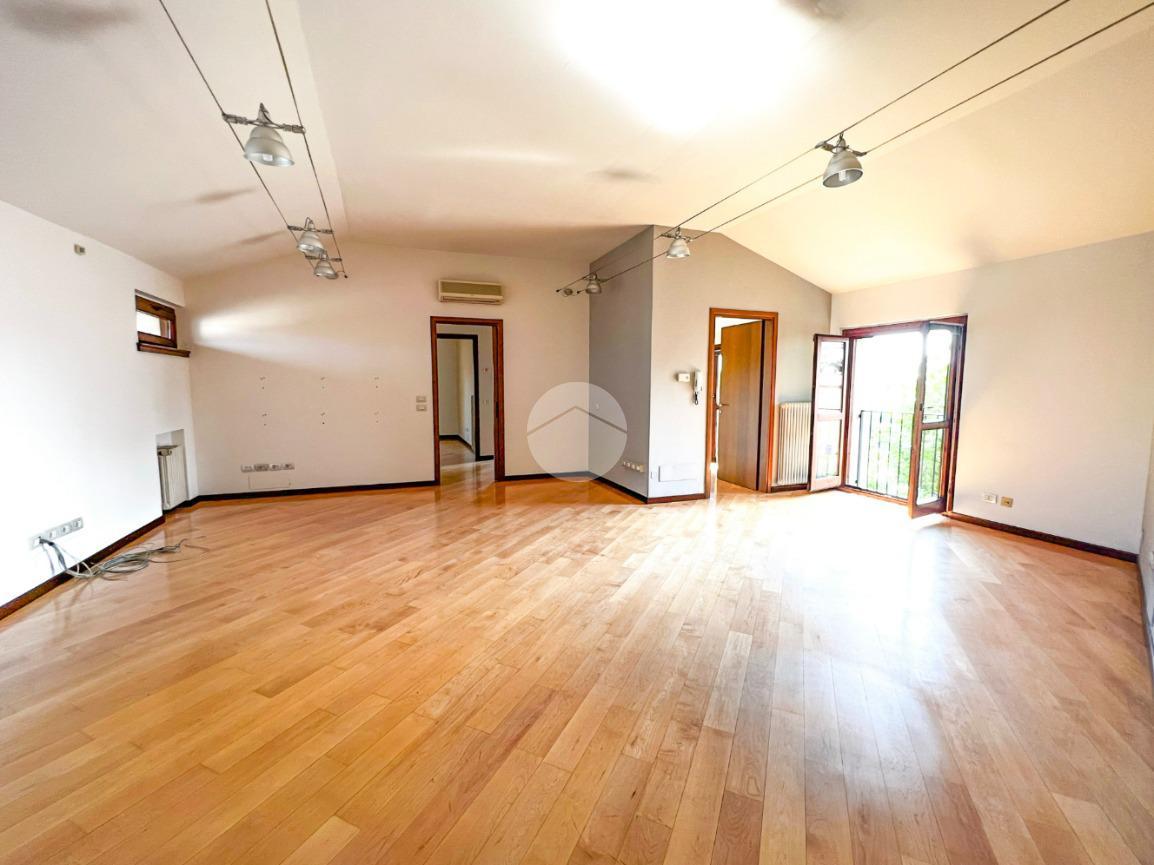 Appartamento in vendita a Grumello Del Monte