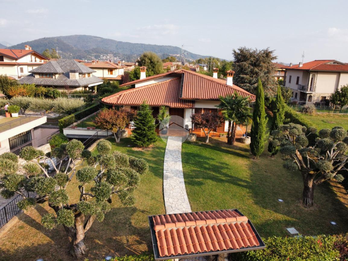 Villa in vendita a Castelli Calepio