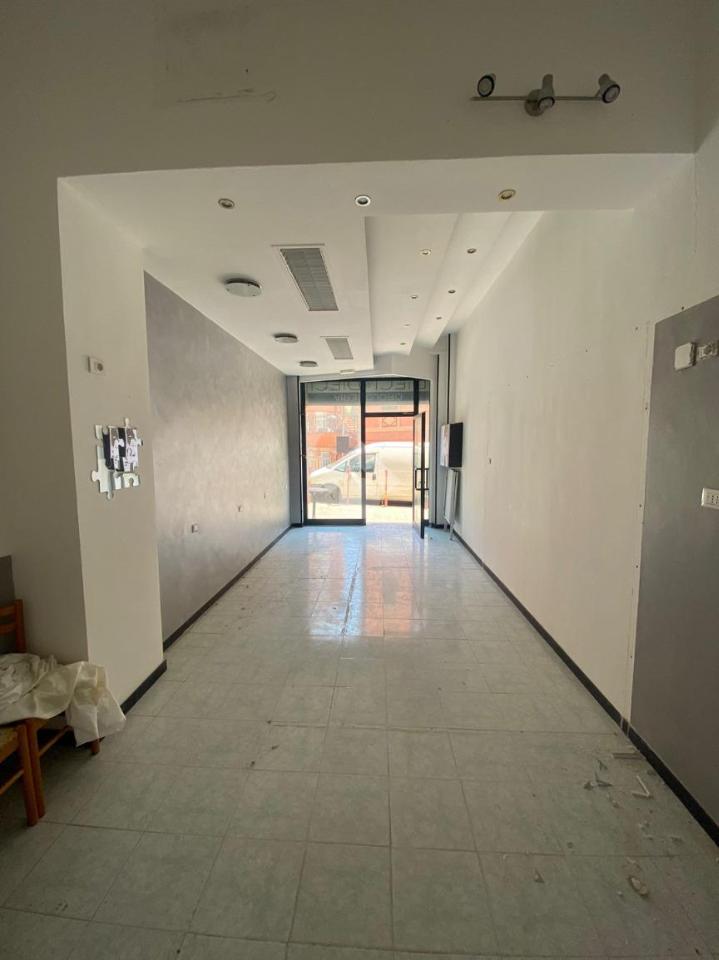 Negozio in affitto a Genova