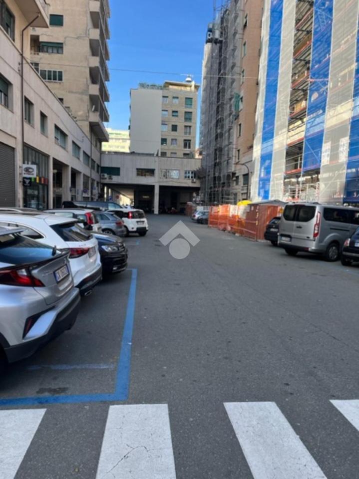 Negozio in affitto a Genova