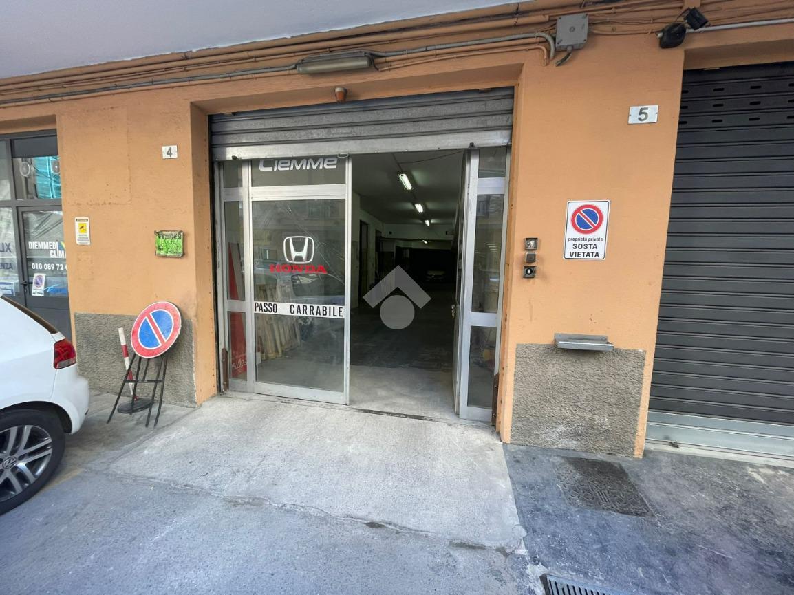 Negozio in vendita a Genova