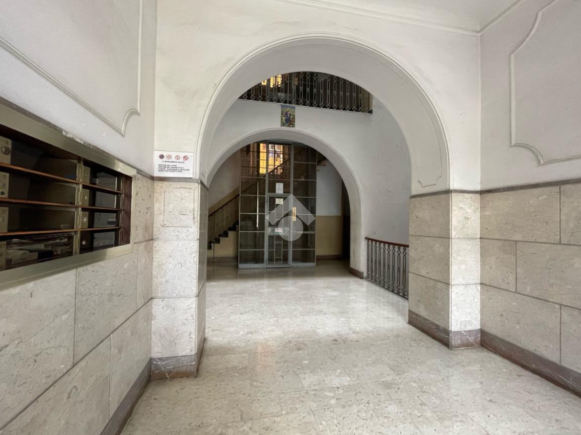 Magazzino in vendita a Genova