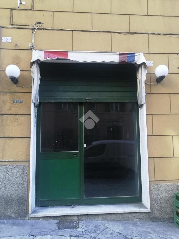 Negozio in affitto a Genova
