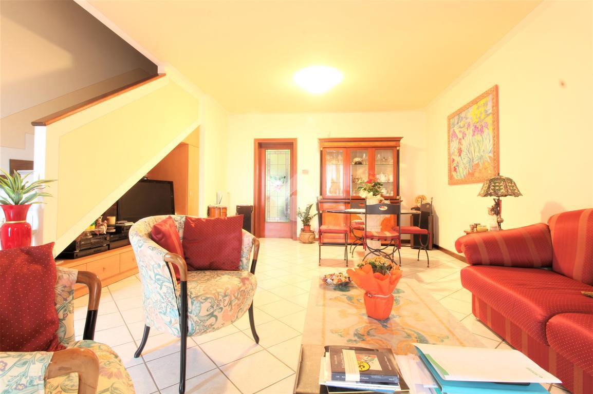 Villa a schiera in vendita a Santa Maria A Monte