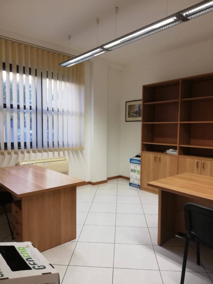 Ufficio in affitto a Pisa
