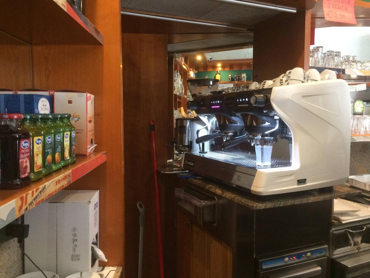 Esercizio commerciale in vendita a Vicopisano