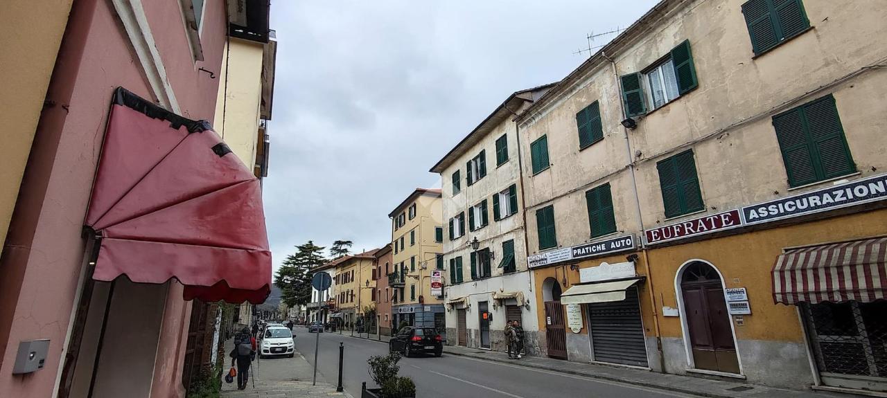 Negozio in vendita a Busalla