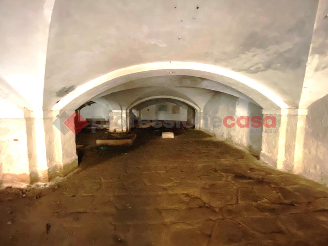 Magazzino in vendita a Livorno