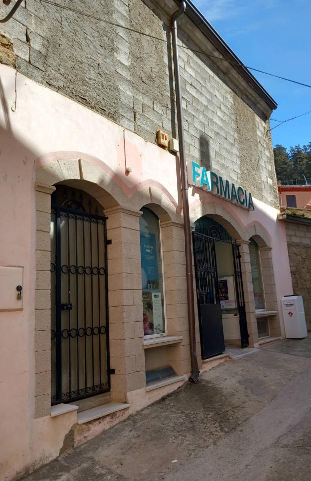 Negozio in vendita a Nughedu Di San Nicolo'