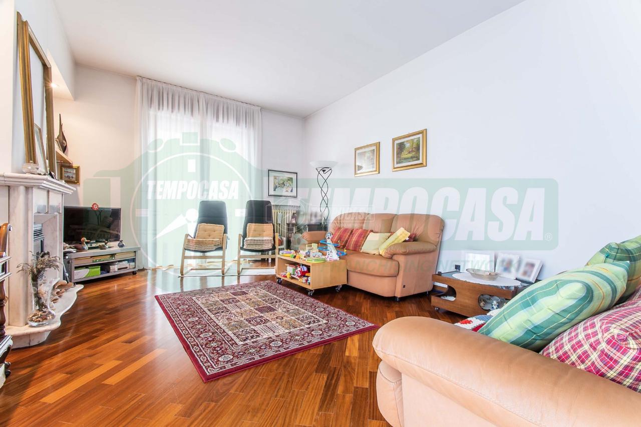 Villa a schiera in vendita a Olgiate Olona Foto-28