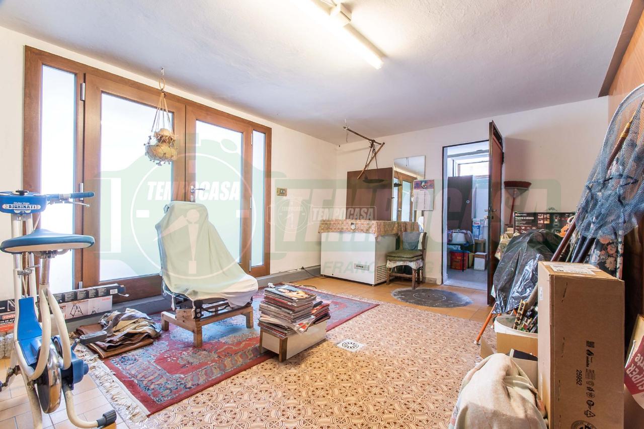 Villa a schiera in vendita a Olgiate Olona Foto-23