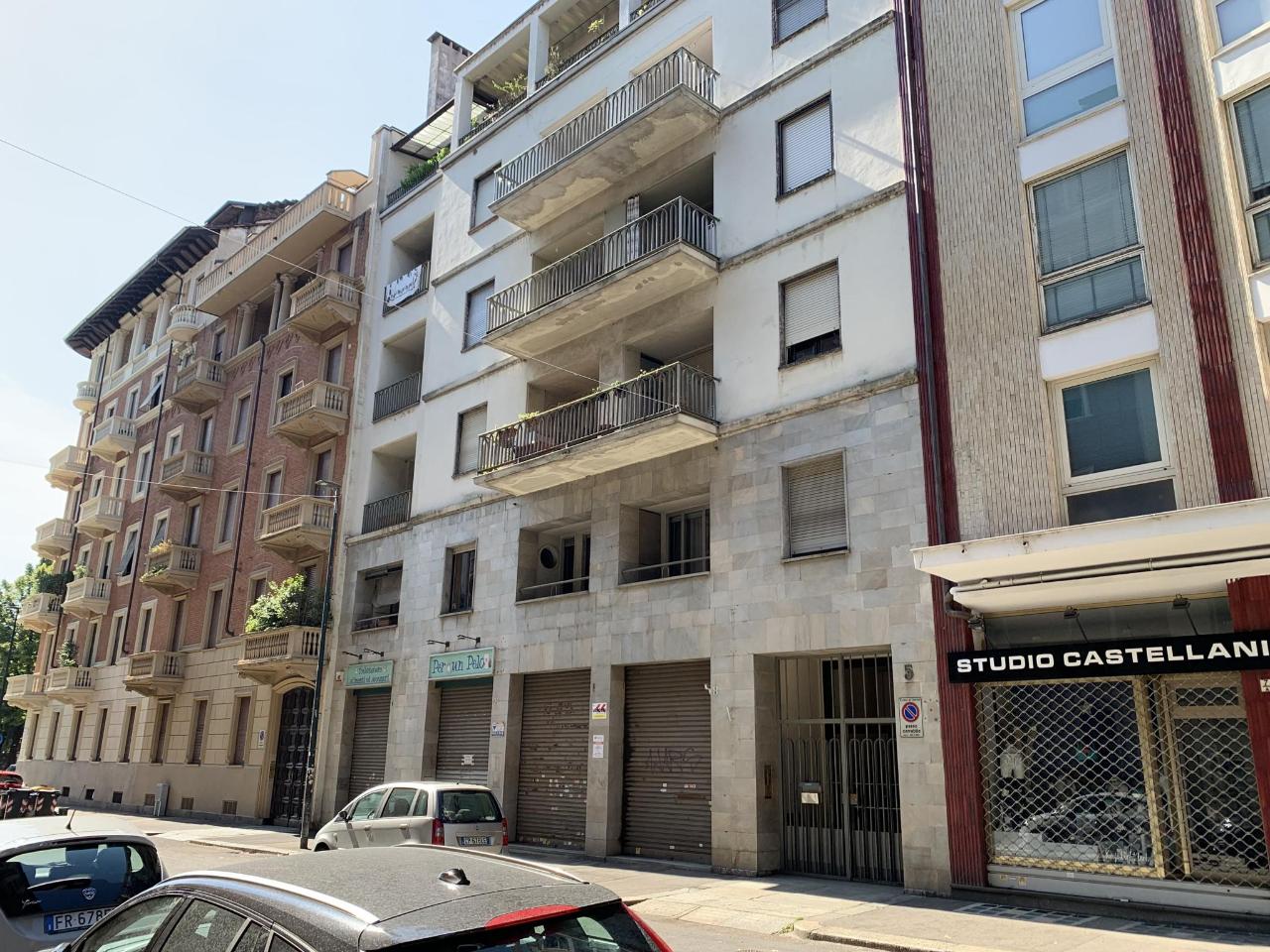 Locale commerciale in vendita a Torino