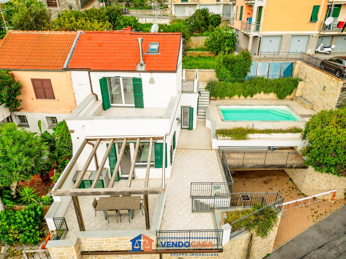 Villa in vendita a Bergeggi