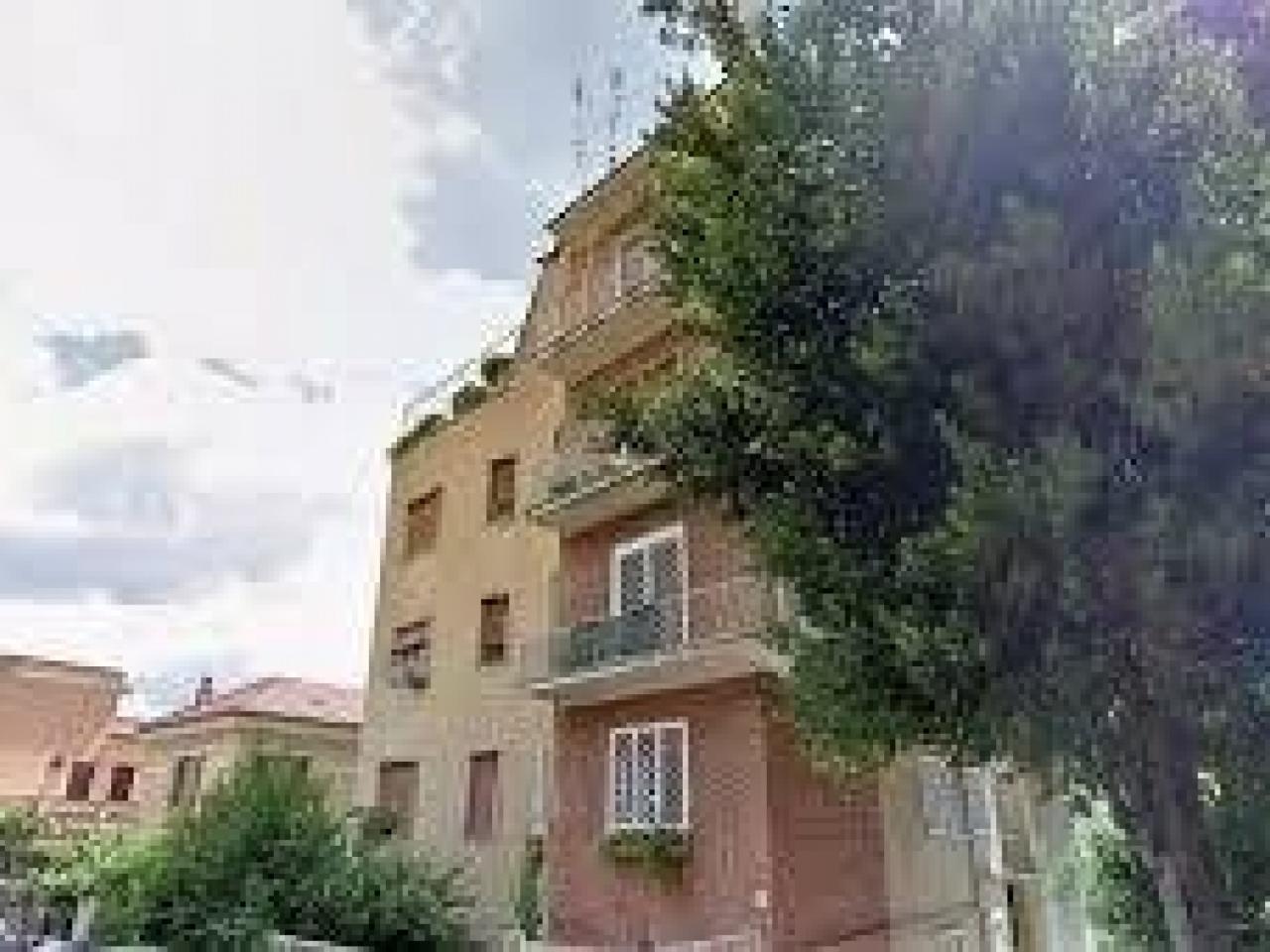 Box in vendita a Roma