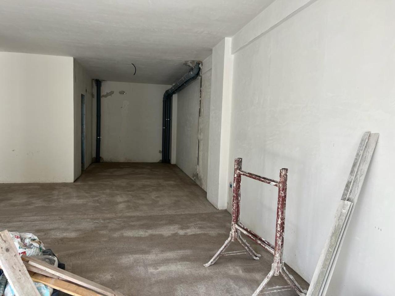 Negozio in affitto a Pontecagnano Faiano