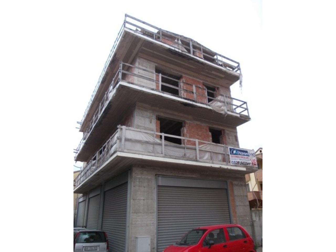 Palazzo in vendita a Battipaglia