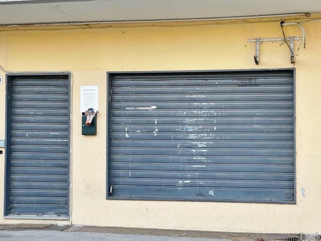 Negozio in affitto a Maddaloni