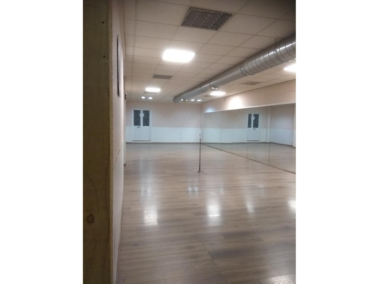 Negozio in affitto a Roma